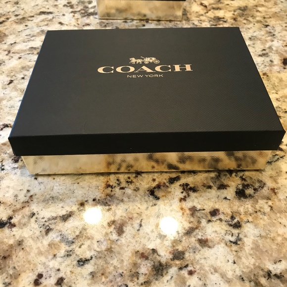 Coach | Bags | Coach Wristlet In Beautiful Platinum With Gift Box ...